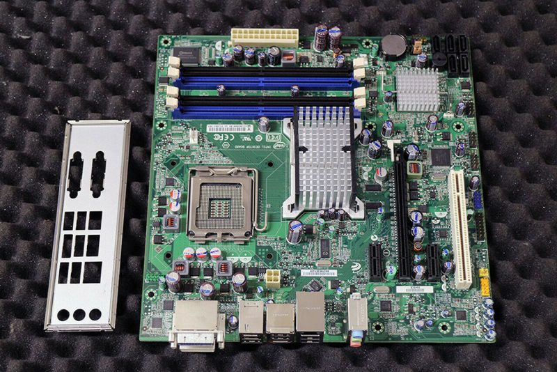 INTEL DESKTOP DQ45CB LG755 MOTHERBOARD – IT CLEARANCE